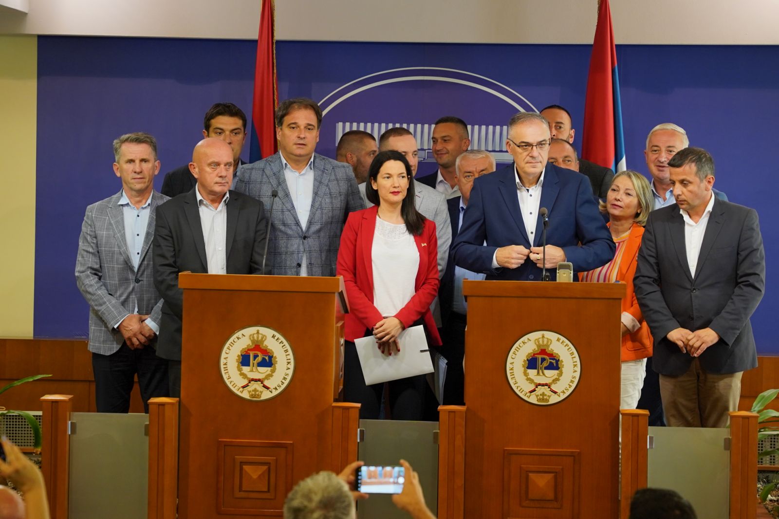 Secesija na čekanju: Može li Trojka pokvariti Dodikove planove? - Kriticki.info